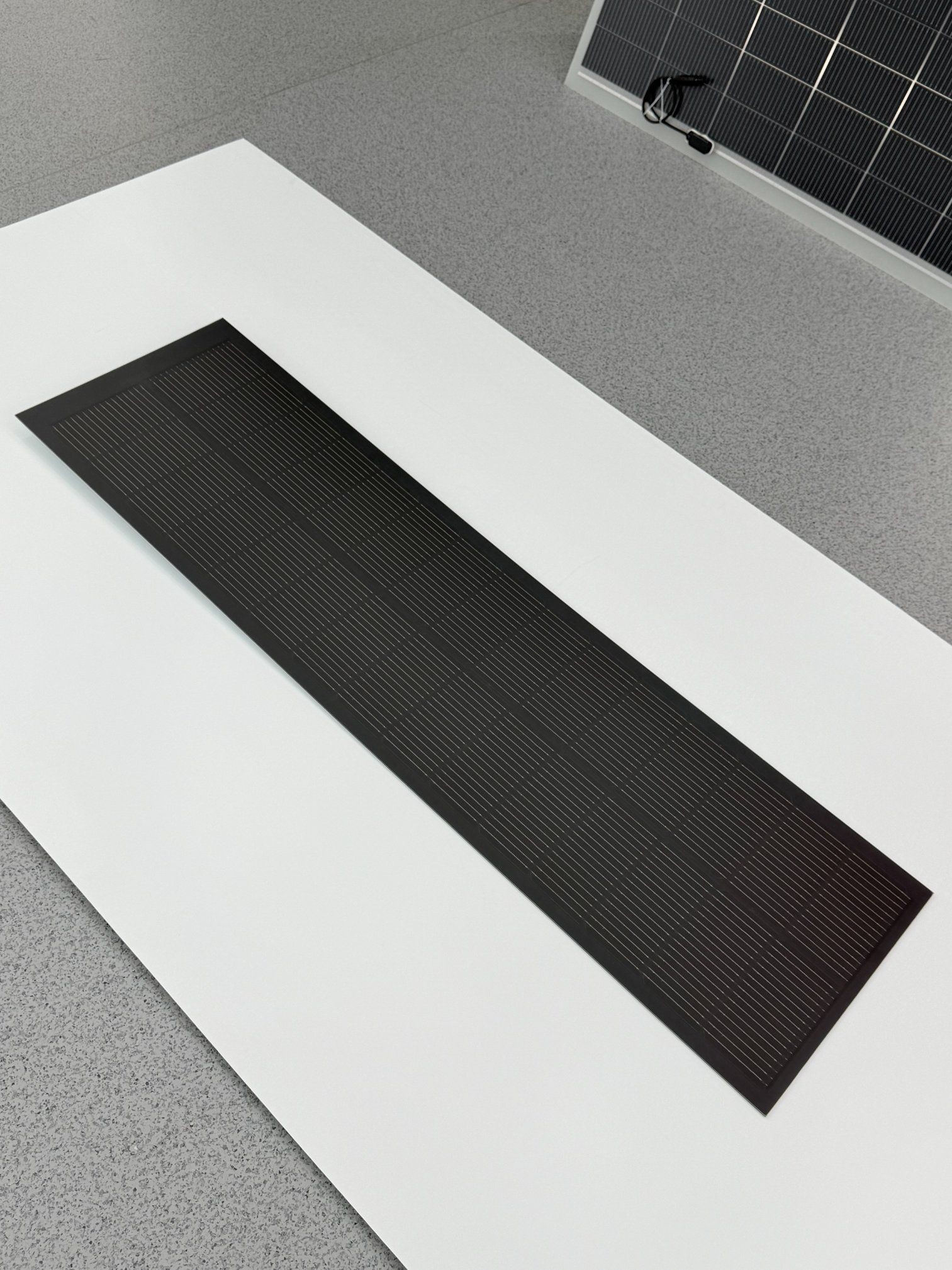 Flexible Monocrystalline Solar Panel with -0.24% Open-Circuit Voltage ...