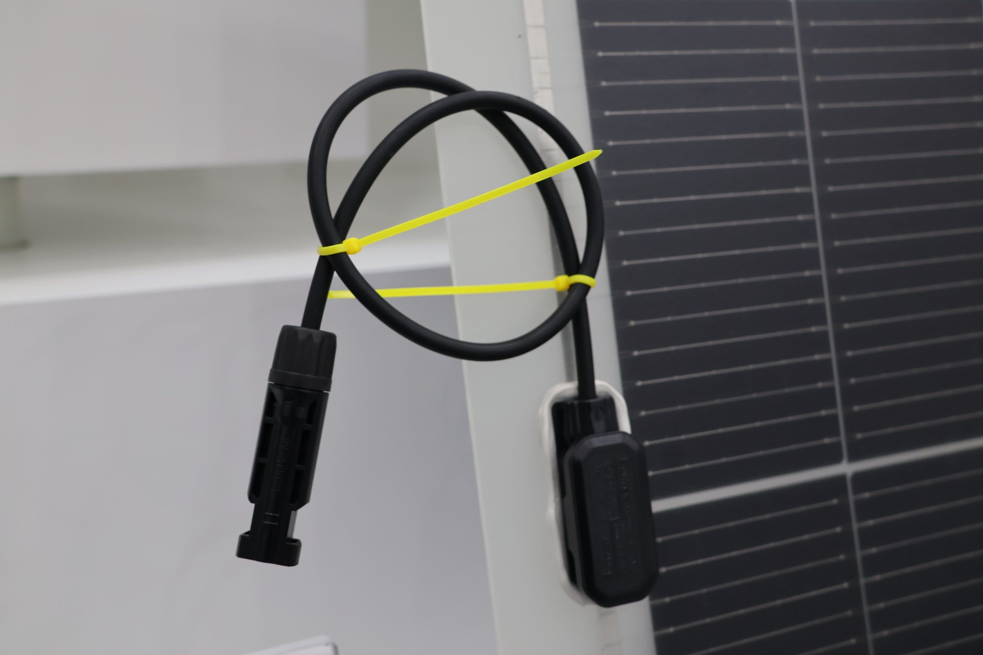 Atem Power IP68 ETFE 580W 12V Thin Lightweight Flexible Solar Panels ...